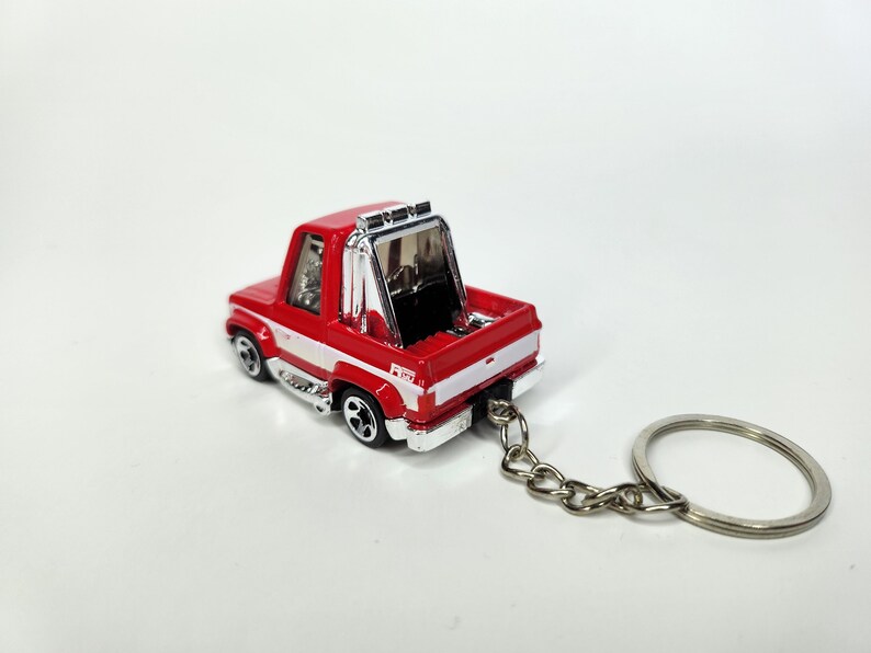 Toond 1983 Chevy Silverado Keychain hotwheels - Etsy