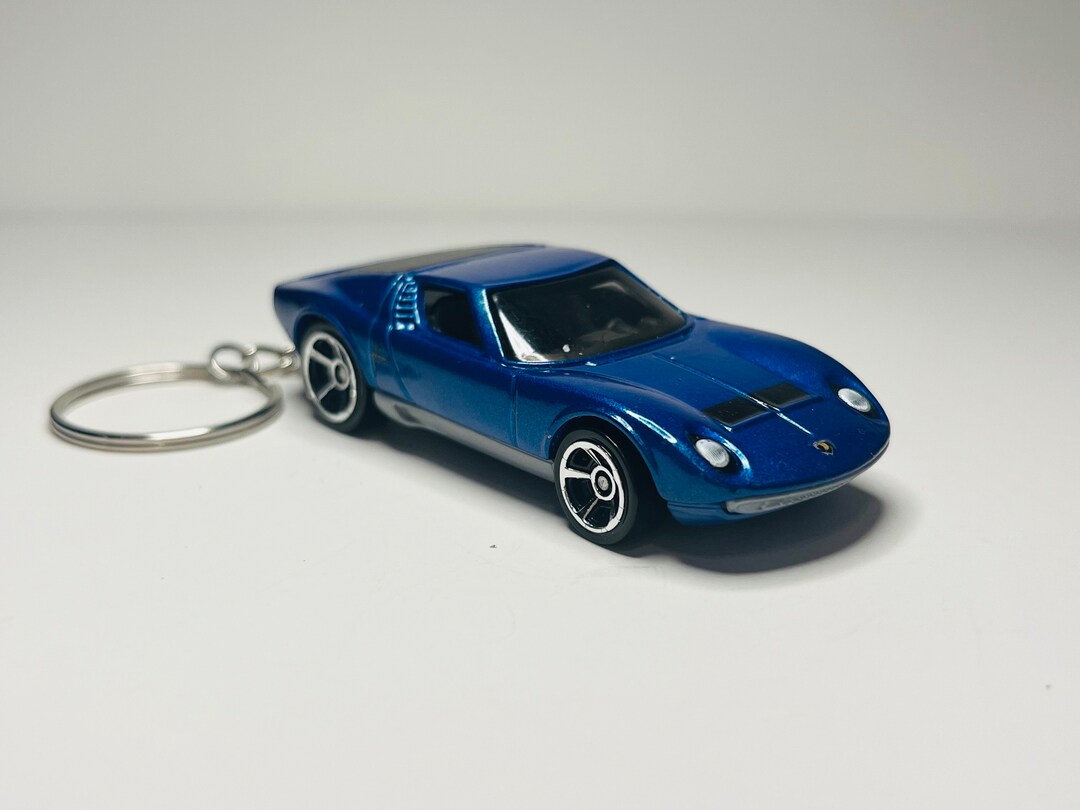 1971 Lamborghini Keychain - Etsy