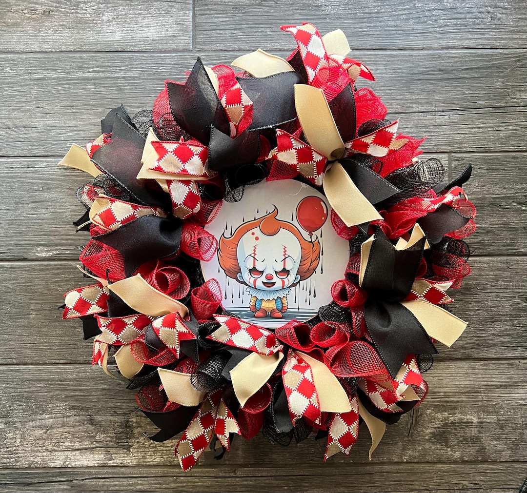 IT - Pennywise Halloween Wreaths - Etsy