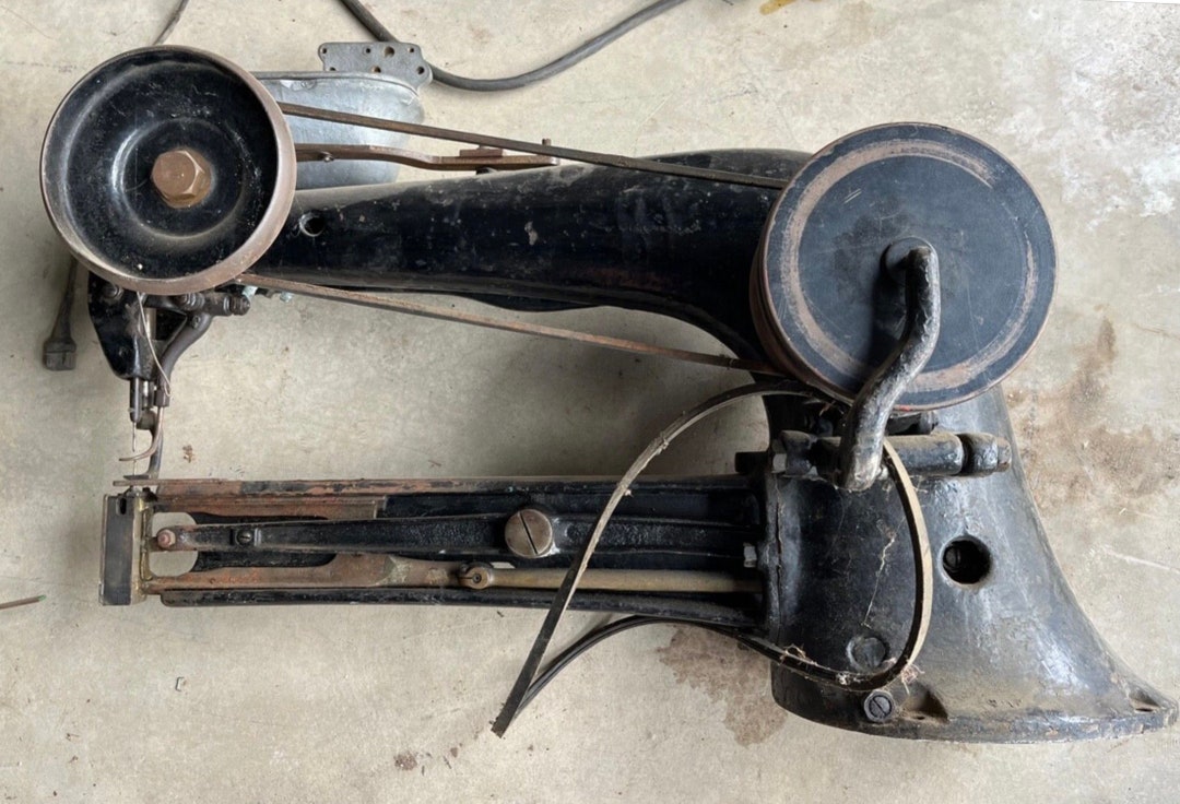 Puritan Leather Sewing Machine “alligator” - Etsy
