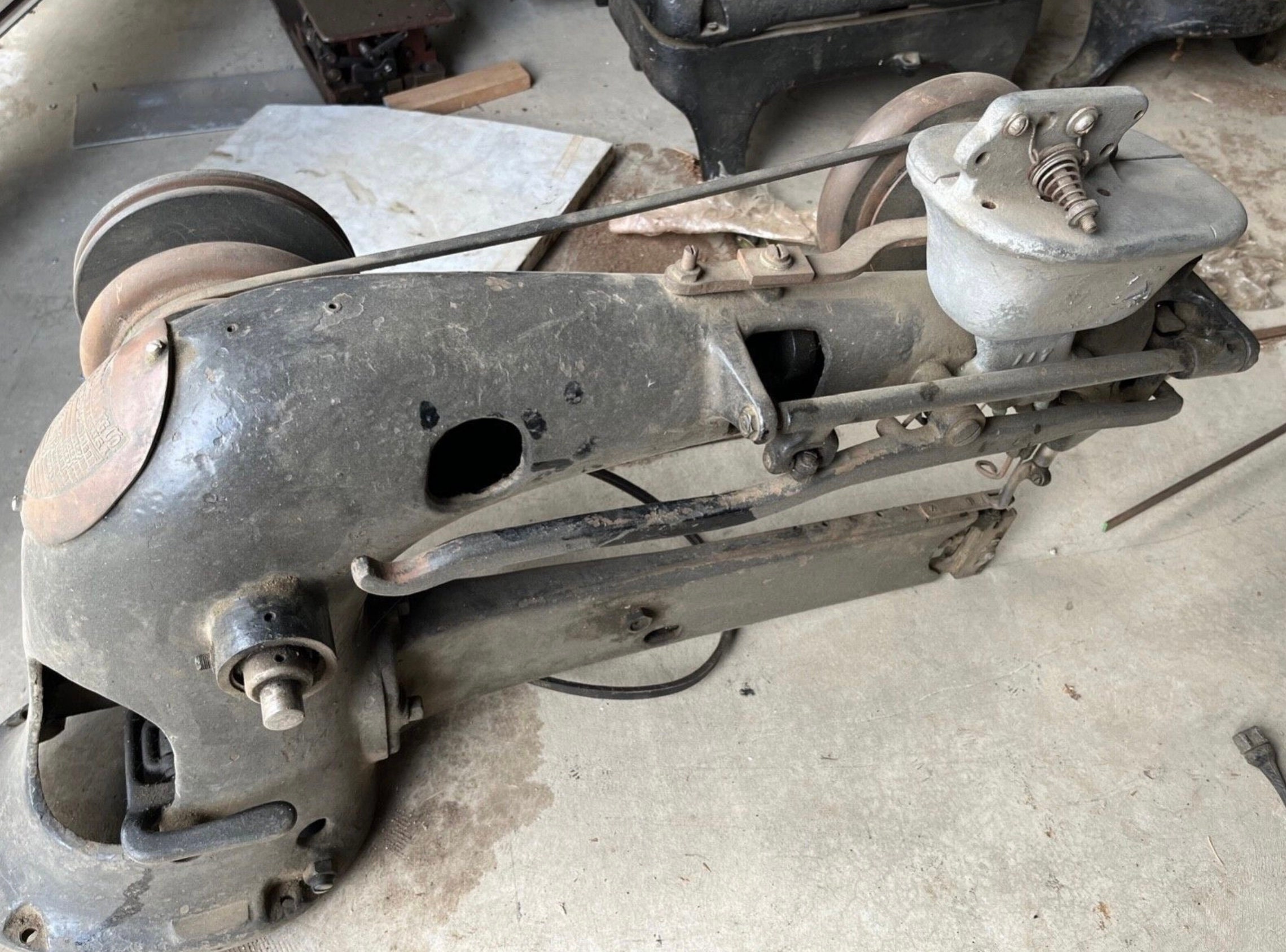 Puritan Leather Sewing Machine “alligator” - Etsy