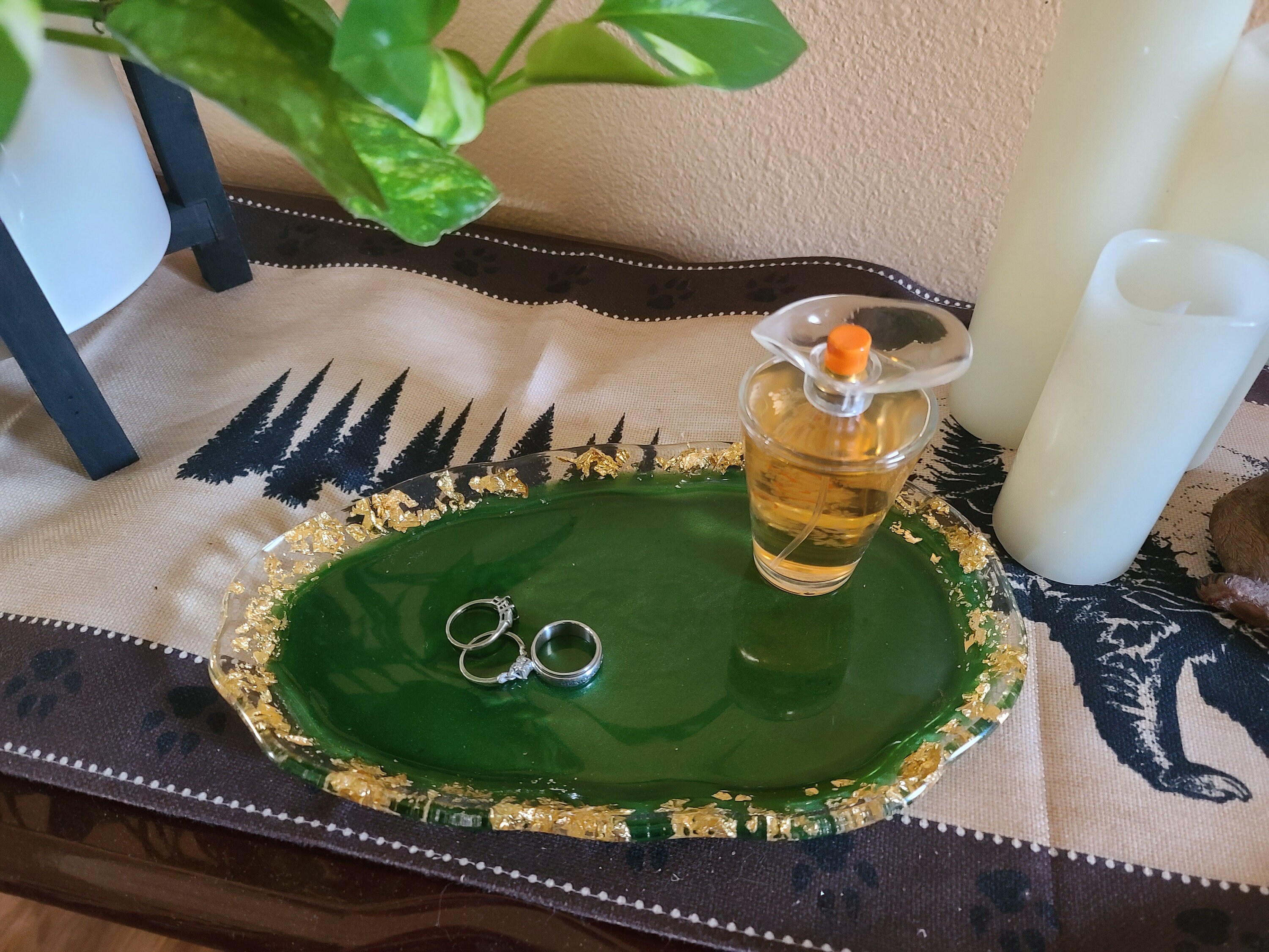Handmade Jade Green and Gold Leaf Tray, Resin Tray, Jewelry Tray, Resin ...