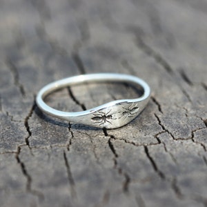 Sterling Silver Ant Ring: Delicate Animal Jewelry - Etsy