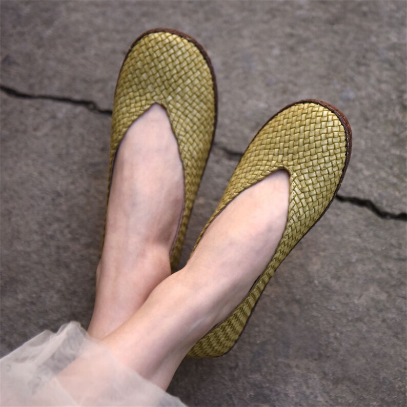 Retro Handmade Leather Woven Pumps Women's Flat Granny Shoes - Etsy