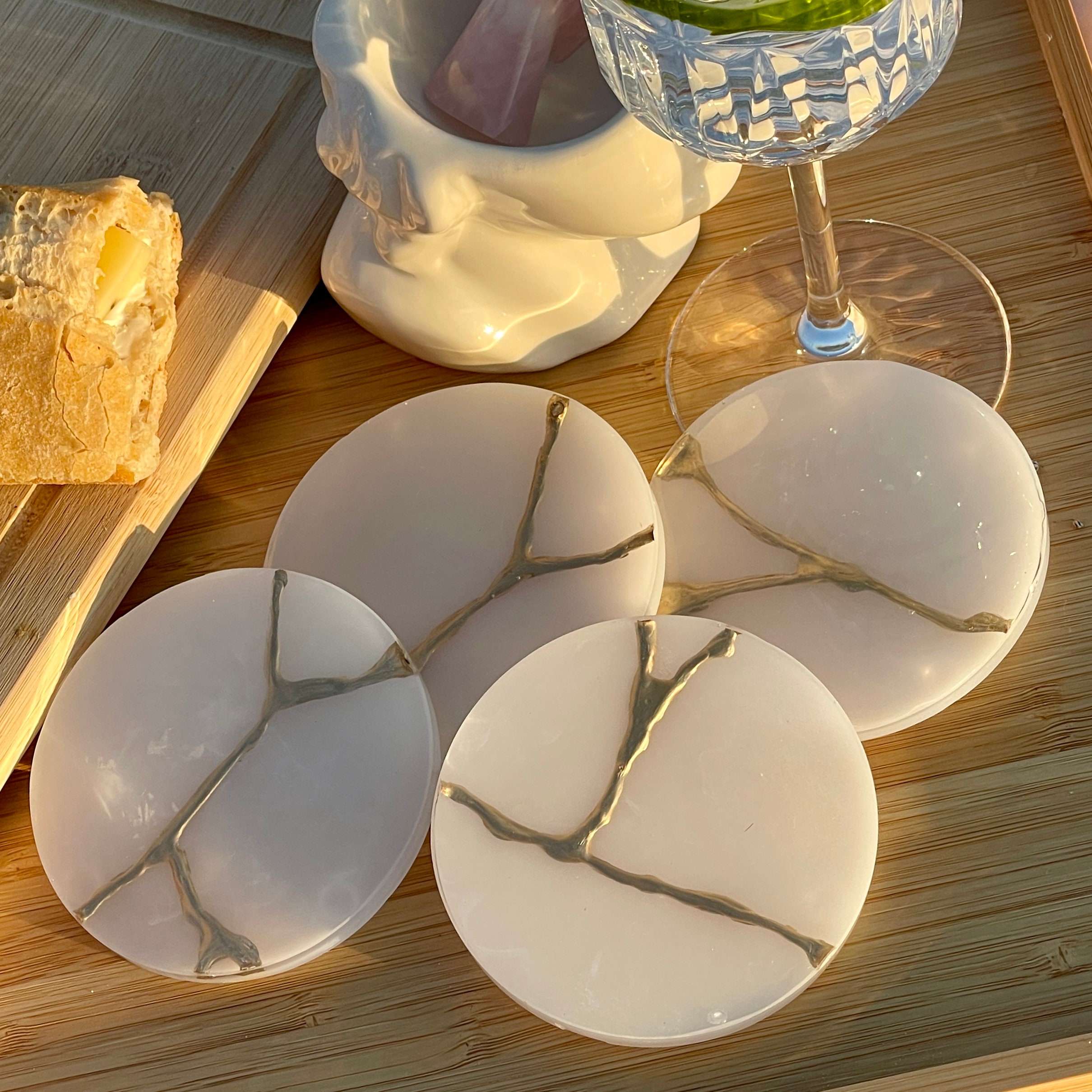 Set of 4 Kintsugi Round Coasters Pack Epoxy Resin Black White - Etsy