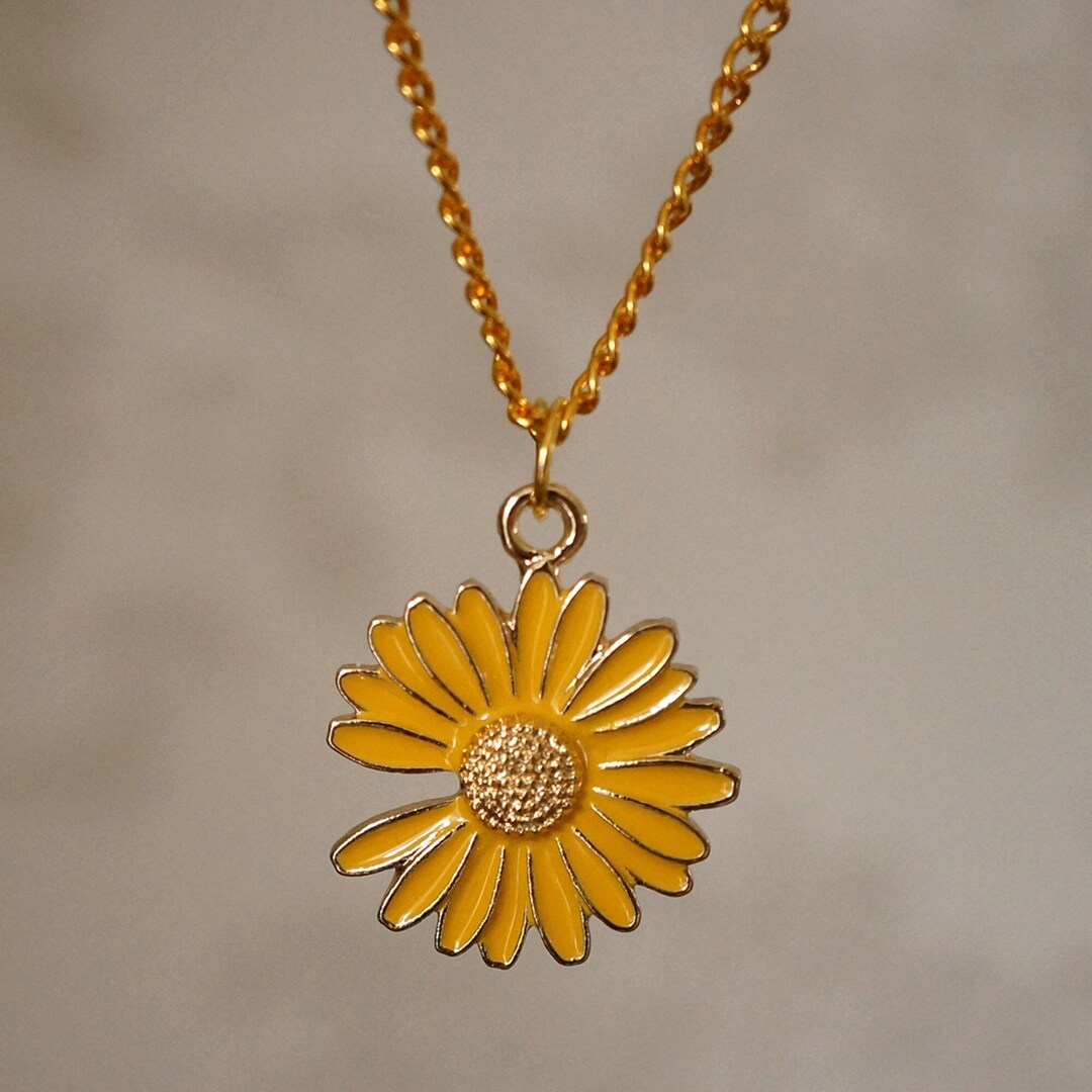 Yellow Flower Necklace, Quirky Cool Gold Flower Necklace for Women - Etsy