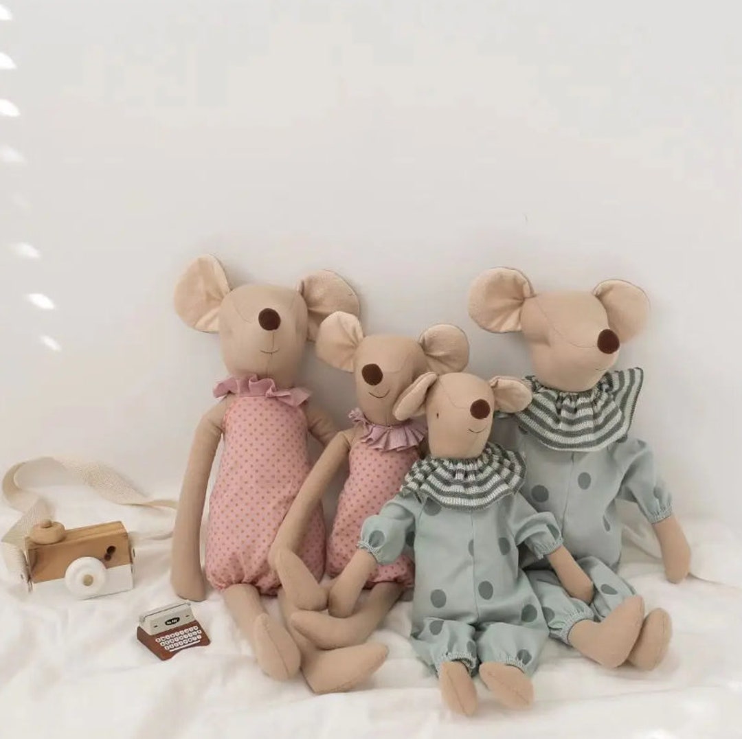 Cute Mouse Plush Toys With Retro Clothing, Boy and Girl Mouse Teddies ...