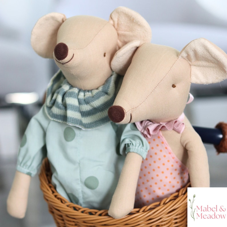 Cute Mouse Plush Toys With Retro Clothing, Boy and Girl Mouse Teddies ...