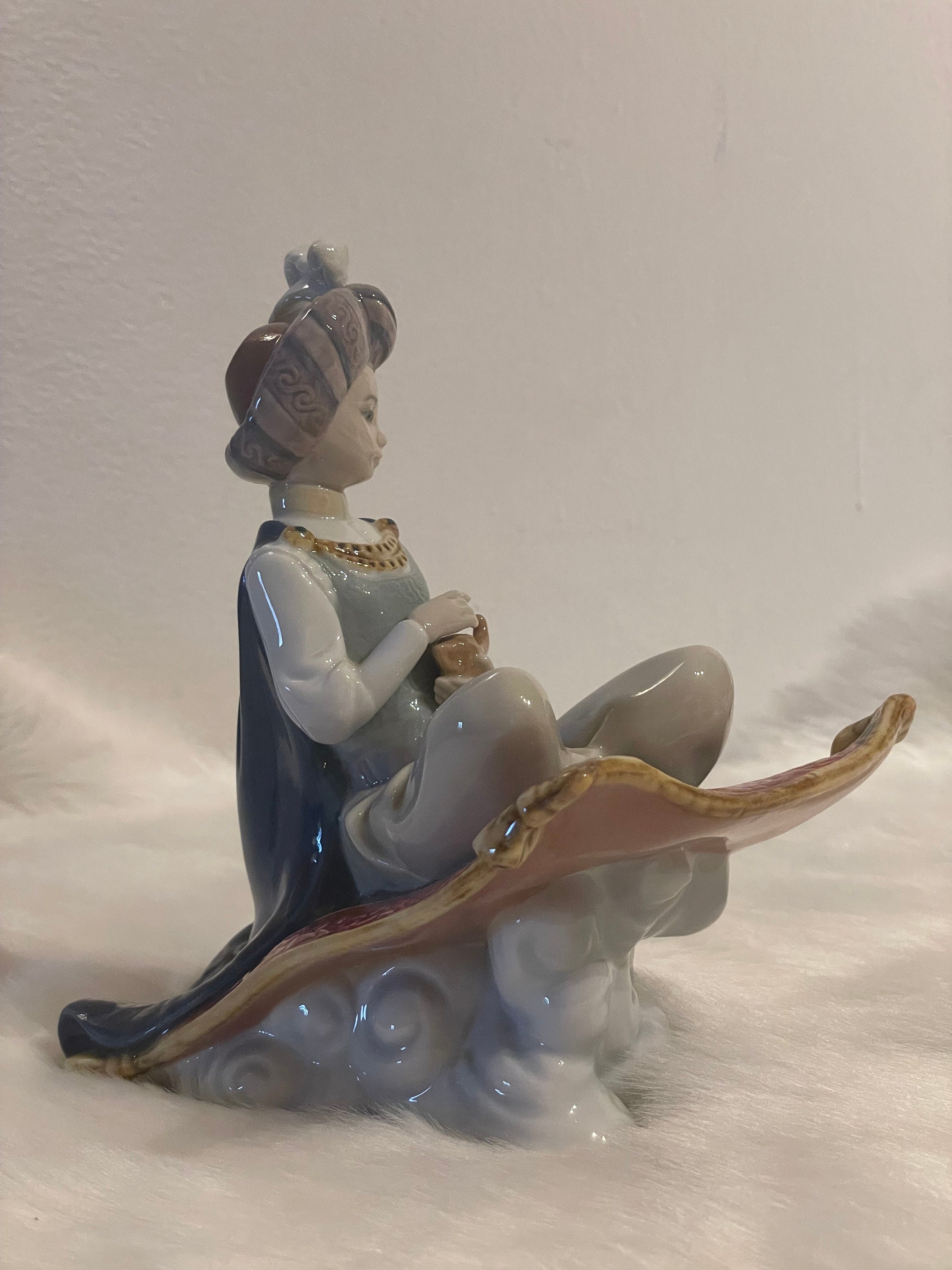 Lladró Figurine Aladin Privilege Gold Collection - Etsy