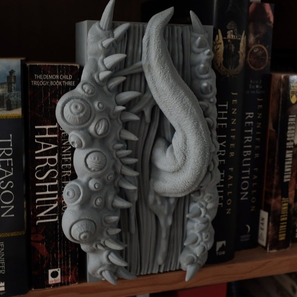 Horror Book Nook - Etsy
