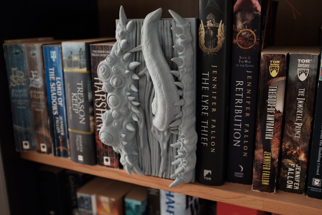 Mimic Book Nook, 3d Printed Fantasy Horror D&D Themed Book Shelf Décor ...