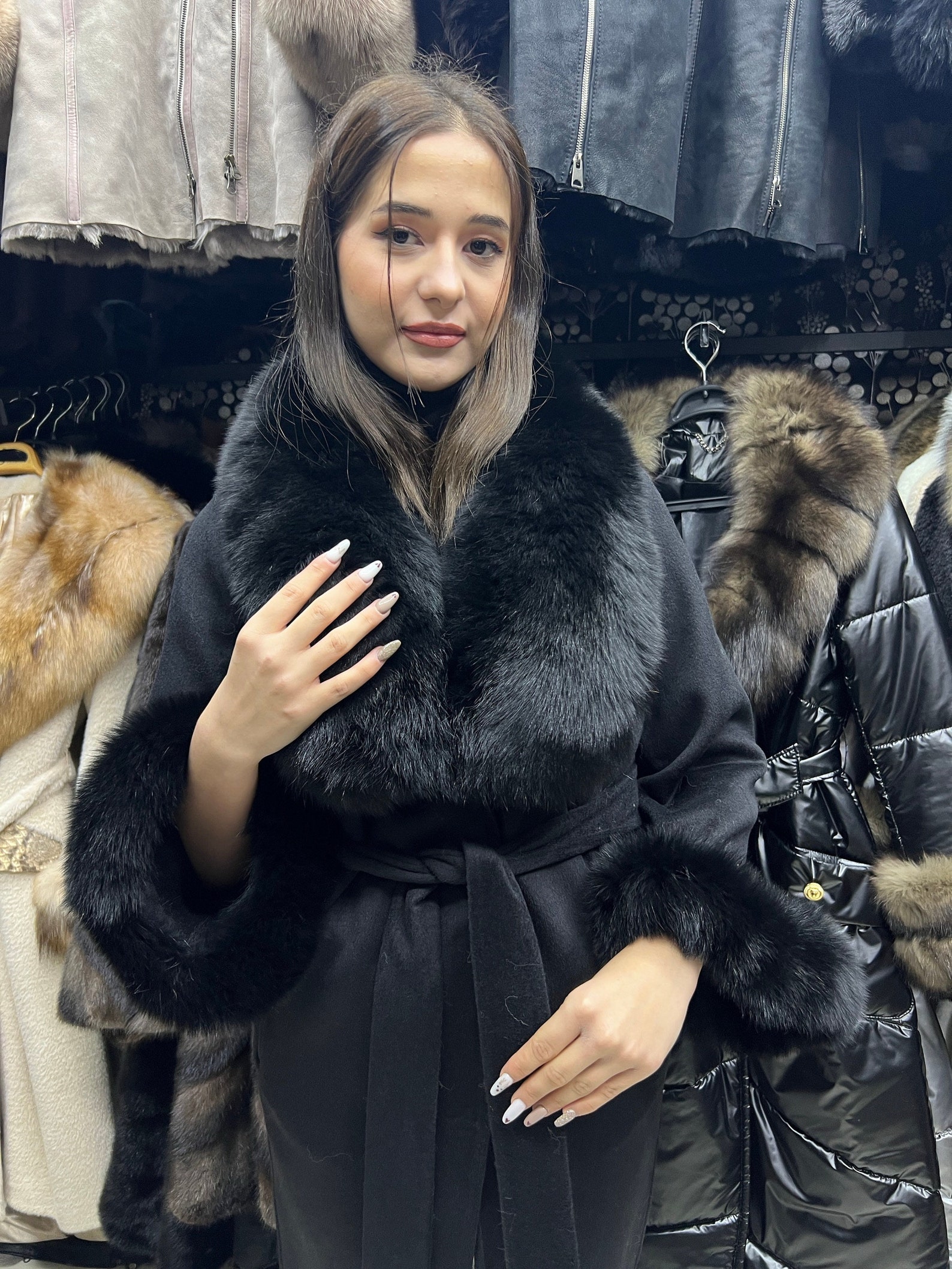 Black Color Alpaca Coat With Fox Fur , Alpacan Fabric and Fox Fur Coat , Woman Fur Coat With ...