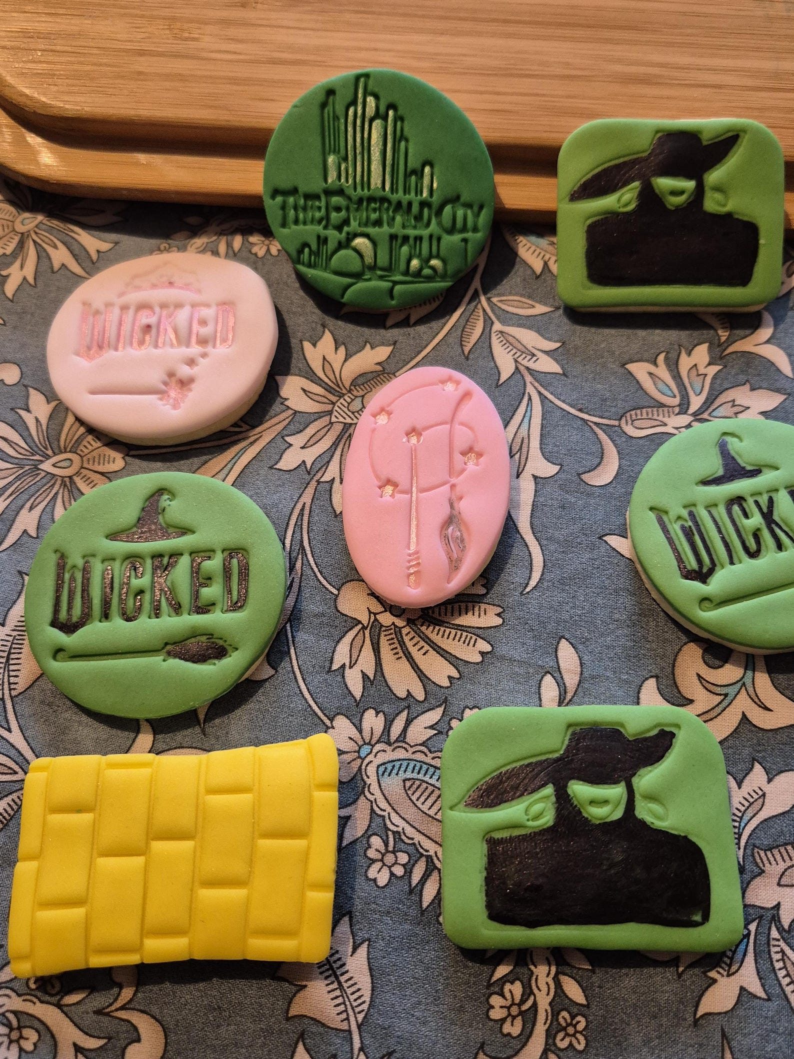 Wicked Cookies | the Wizard of Oz Cookies - Etsy