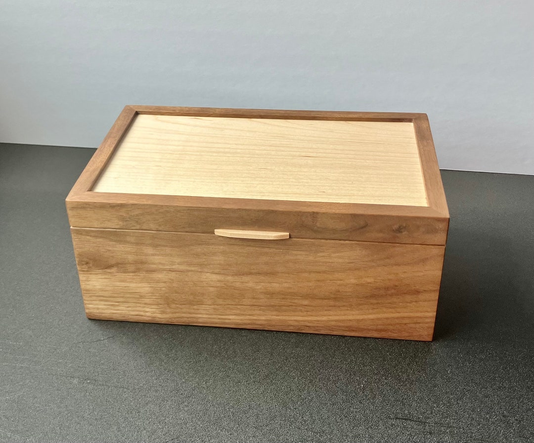 Custom Wood Hinge Box, Engraved Valet Box, Personalized Keepsake Box ...