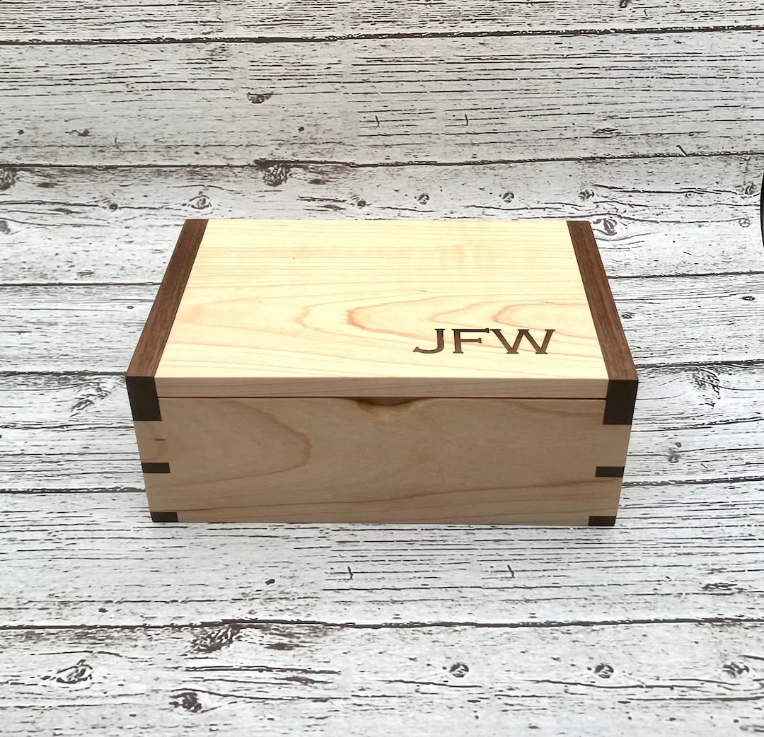 Custom Wood Hinge Box, Keepsake Box, Engraved Valet Box, Custom ...