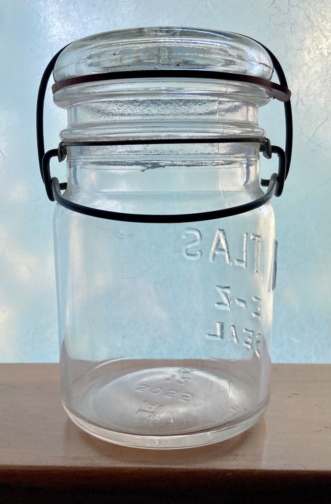 Atlas E-Z Seal Pint Jar (round, Twisted Wire Bail, 1920s, Some Clouding ...
