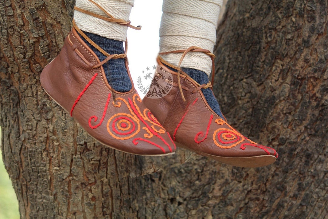 Viking Turn Shoes Slavic Opele With Embroidery - Etsy
