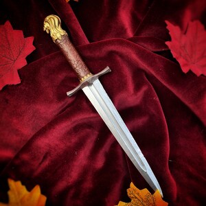 Lucy Pevensie's Dagger/knife From the Chronicles of Narnia 3D Printed ...