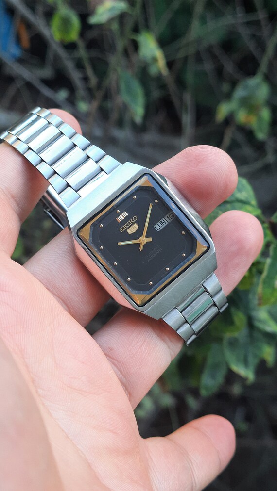 Seiko 5 gold-black tv-dial - Gem