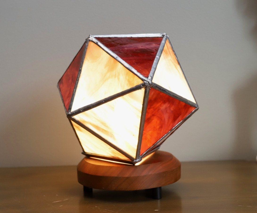 Stained Glass D20 Lamp - Etsy