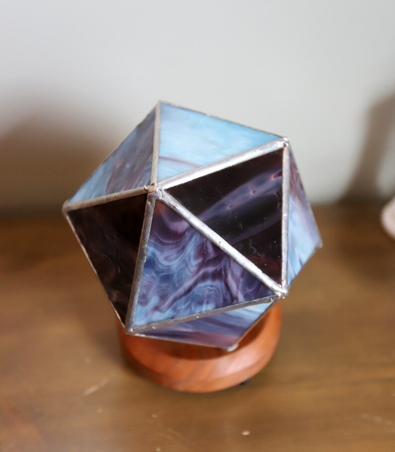 Stained Glass D20 Lamp - Etsy