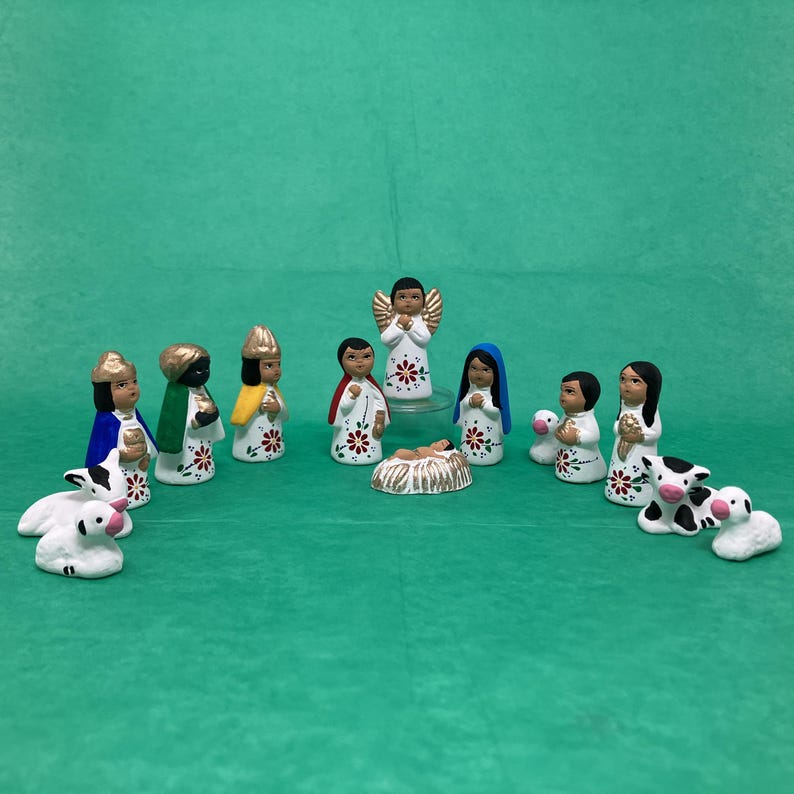 Miniature Mexican Nativity Set: Handcrafted Clay, 14 Piece, Multicolor ...