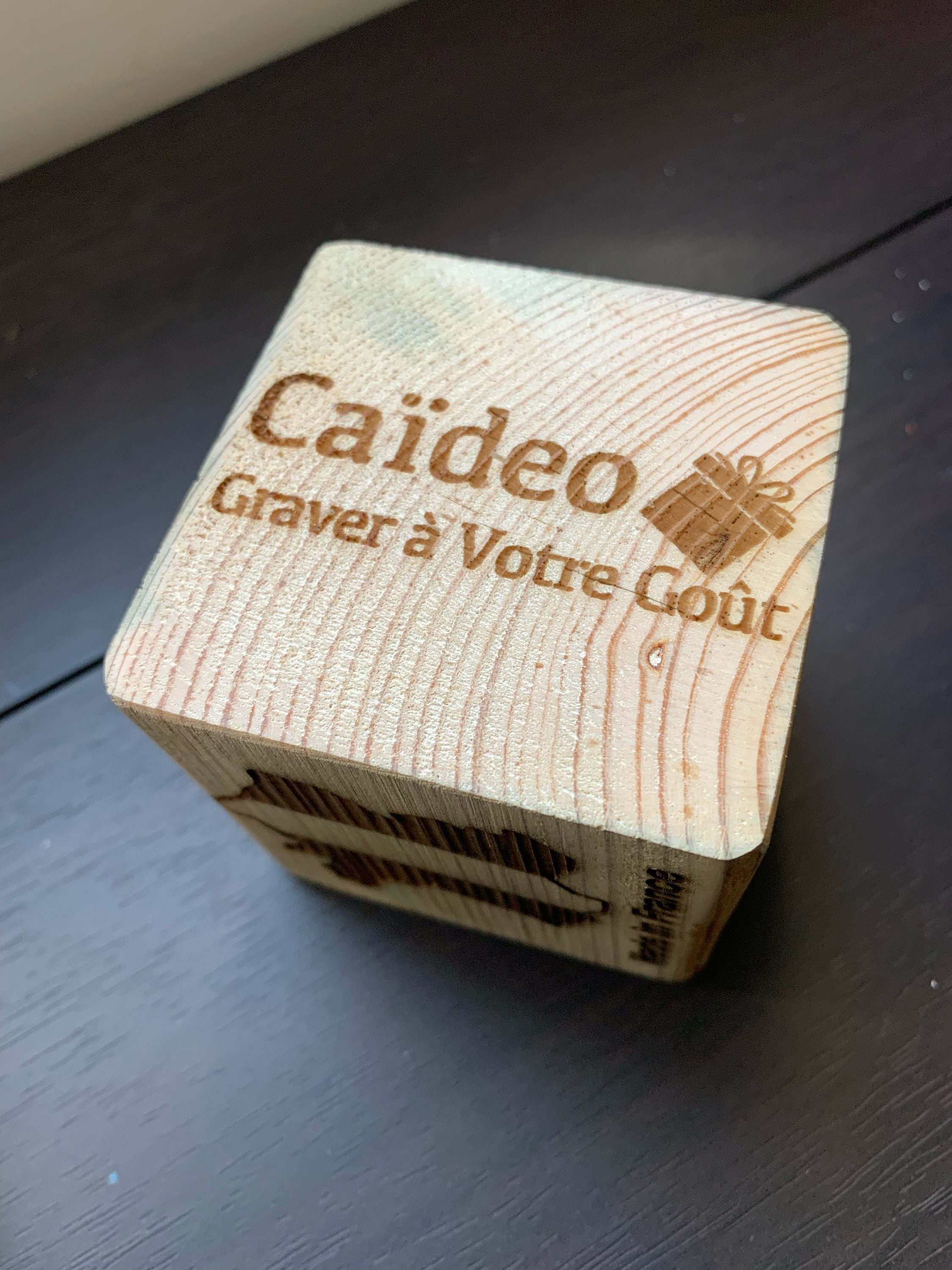 Custom Cube QR Codes With NFC, Personalized Engraving, Restaurant Logo ...