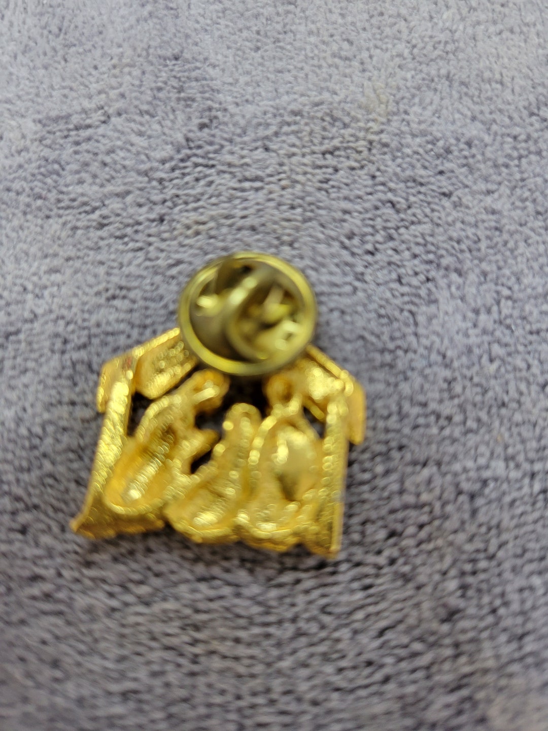 Vintage Nativity Scene Lapel Pin - Etsy