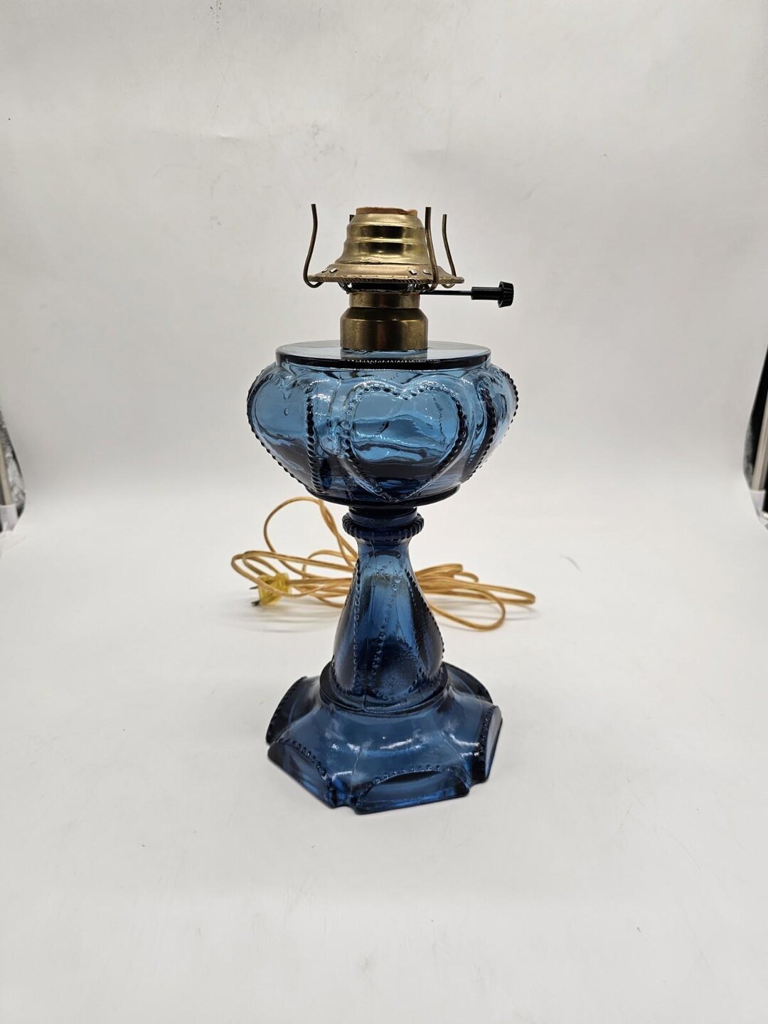 Vintage Findlay Beaded Queen of Hearts Oil Lamp Converted Electric ...