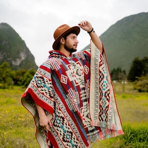 Alpaca World | Alpaca Ponchos for Men and Women | Handmade With the ...