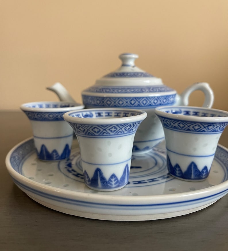 Vintage Miniature Chinese Blue & White Rice Eyes Porcelain Teapot, Cups ...