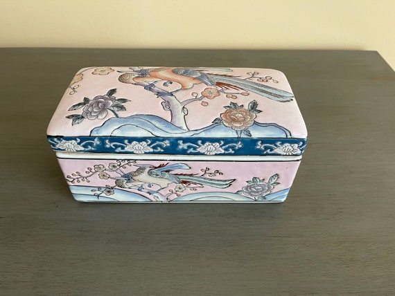 8" Vintage Chinese Hand Painted Porcelain Box | Large… - Gem