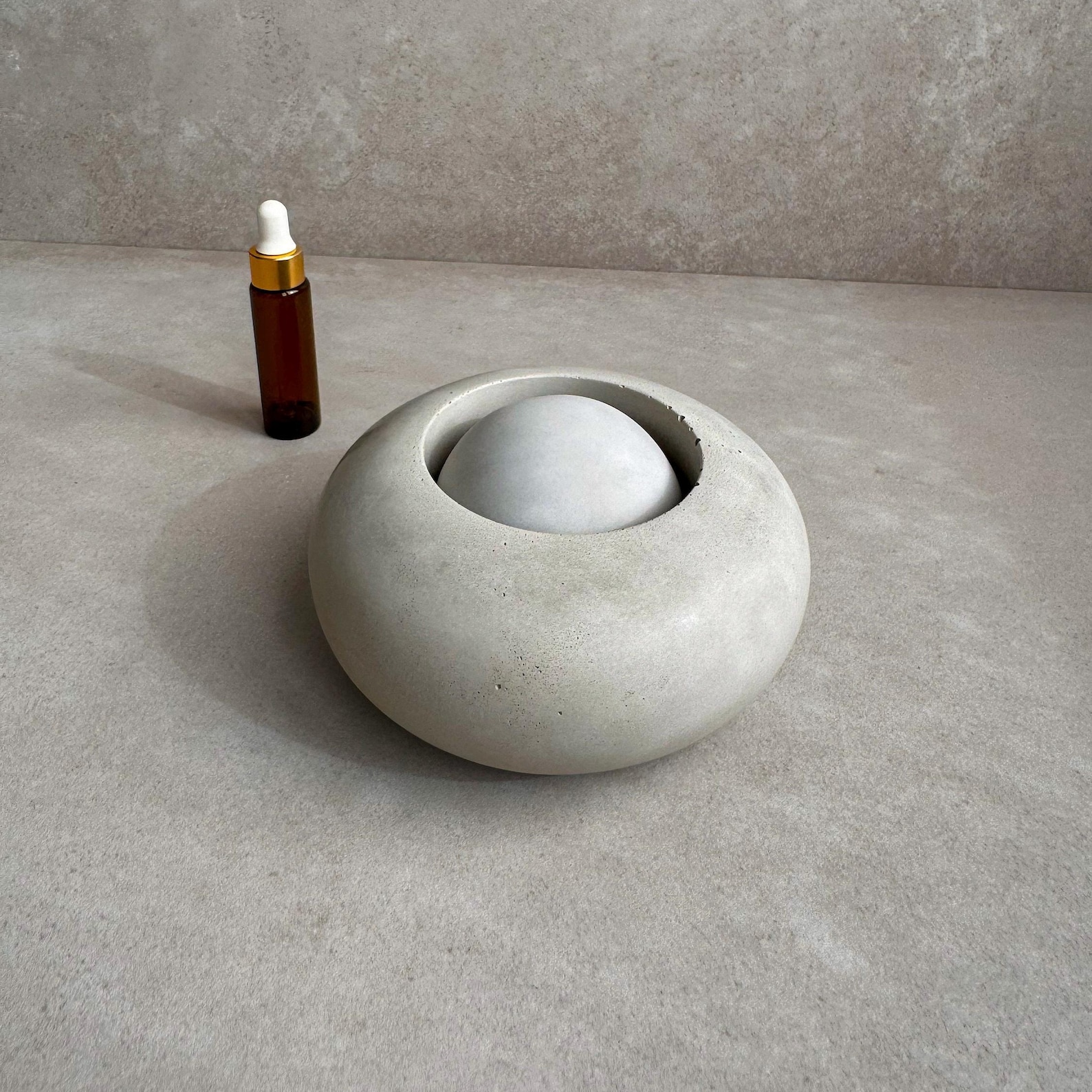 Passive Essential Oil Diffuser, Aromatherapy Ball, Concrete Dome ...