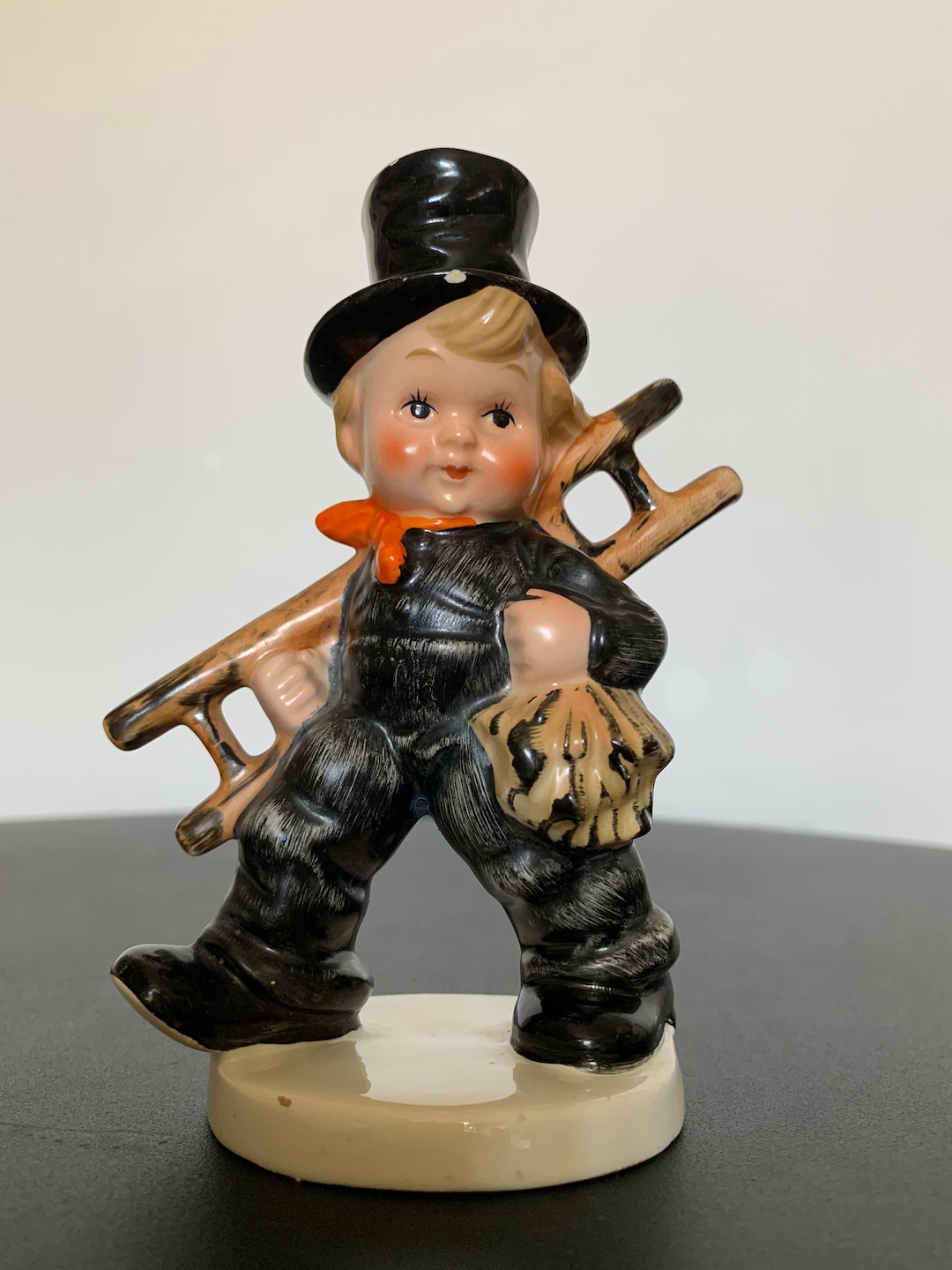 Vintage Hummel Goebel Figurine. the Chimney Sweep. KF40. TMK3 (1960 ...
