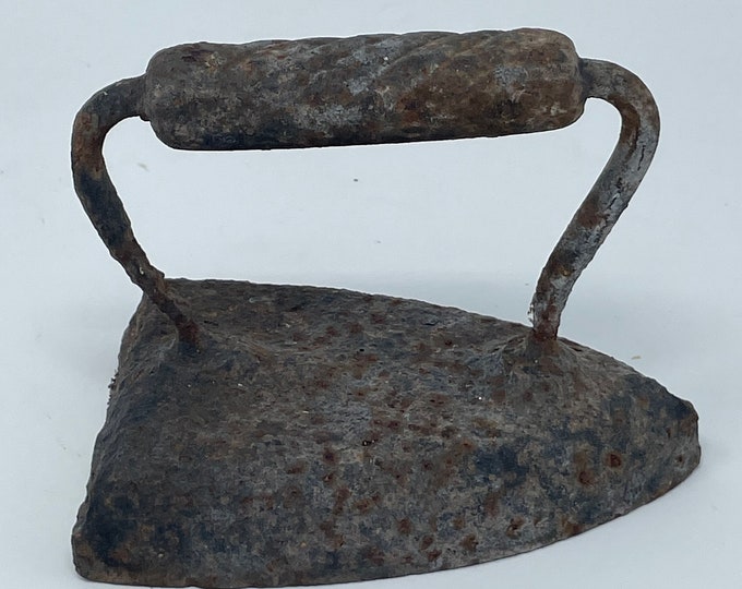 Antique Sad Iron, Antique Cast Iron, Rustic Sad Iron, Vintage Clothes ...