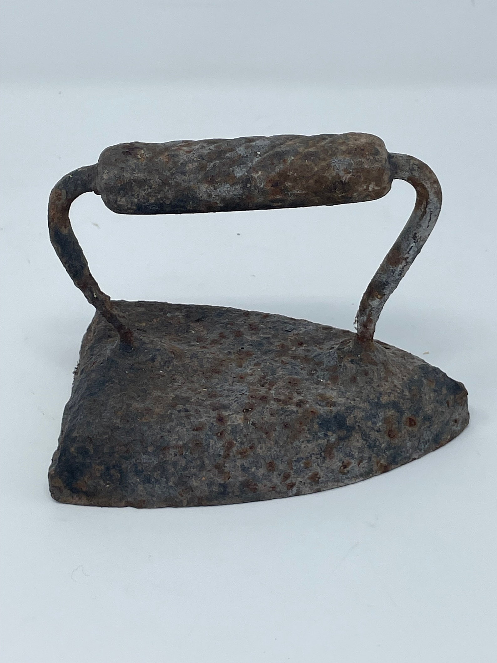 Antique Sad Iron, Antique Cast Iron, Rustic Sad Iron, Vintage Clothes ...