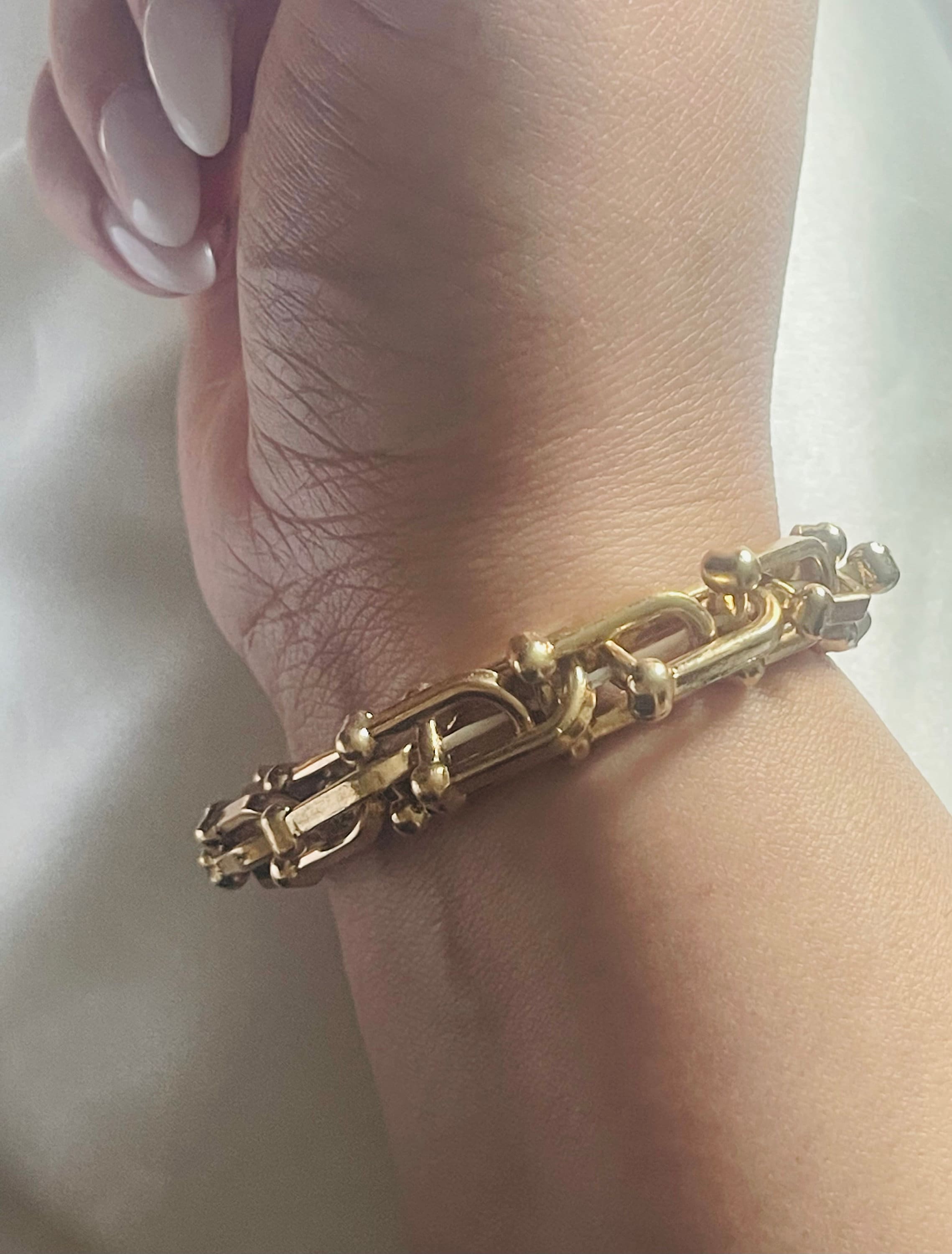 U Link Bracelet Gold Horseshoe Link Stretchy Bracelet for Women - Etsy