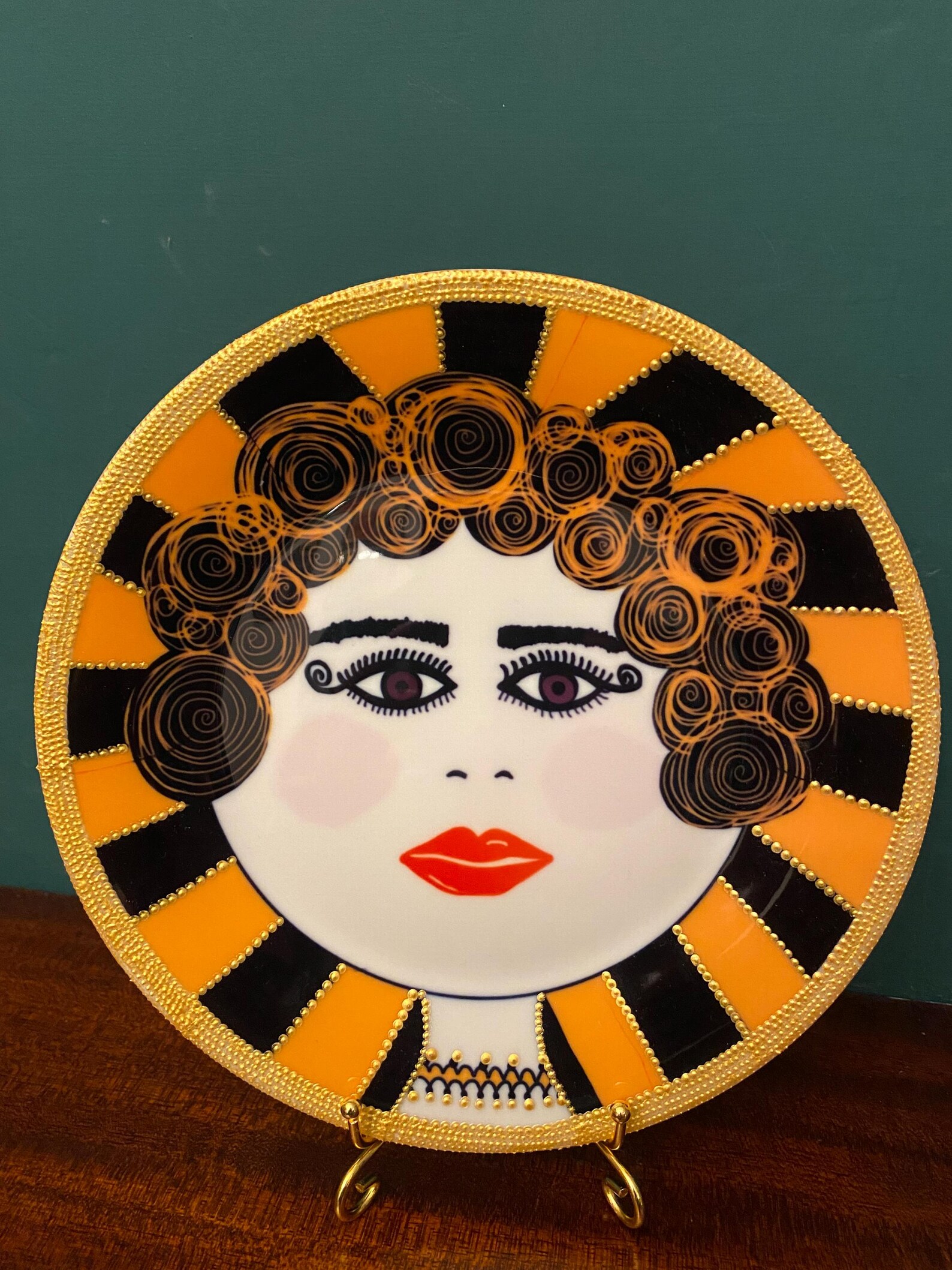 DORIS - Decorative Plates, Quirky, Groovy, Unusual, Faces, Colourful ...
