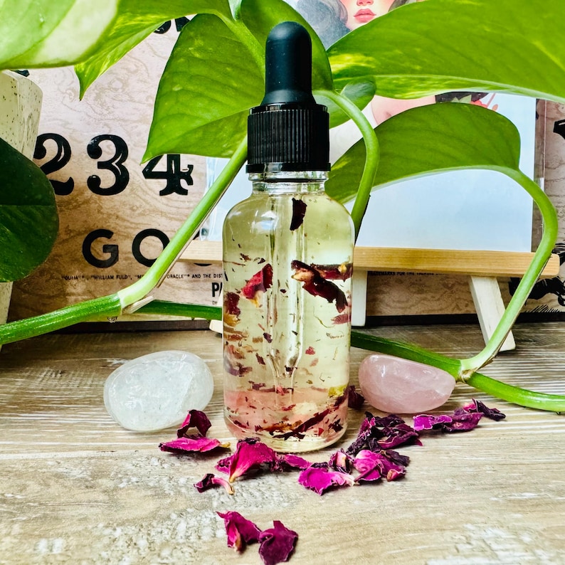 Aphrodite Oil | Goddess Aphrodite Devotional Oil | Witch's Altar Oils ...