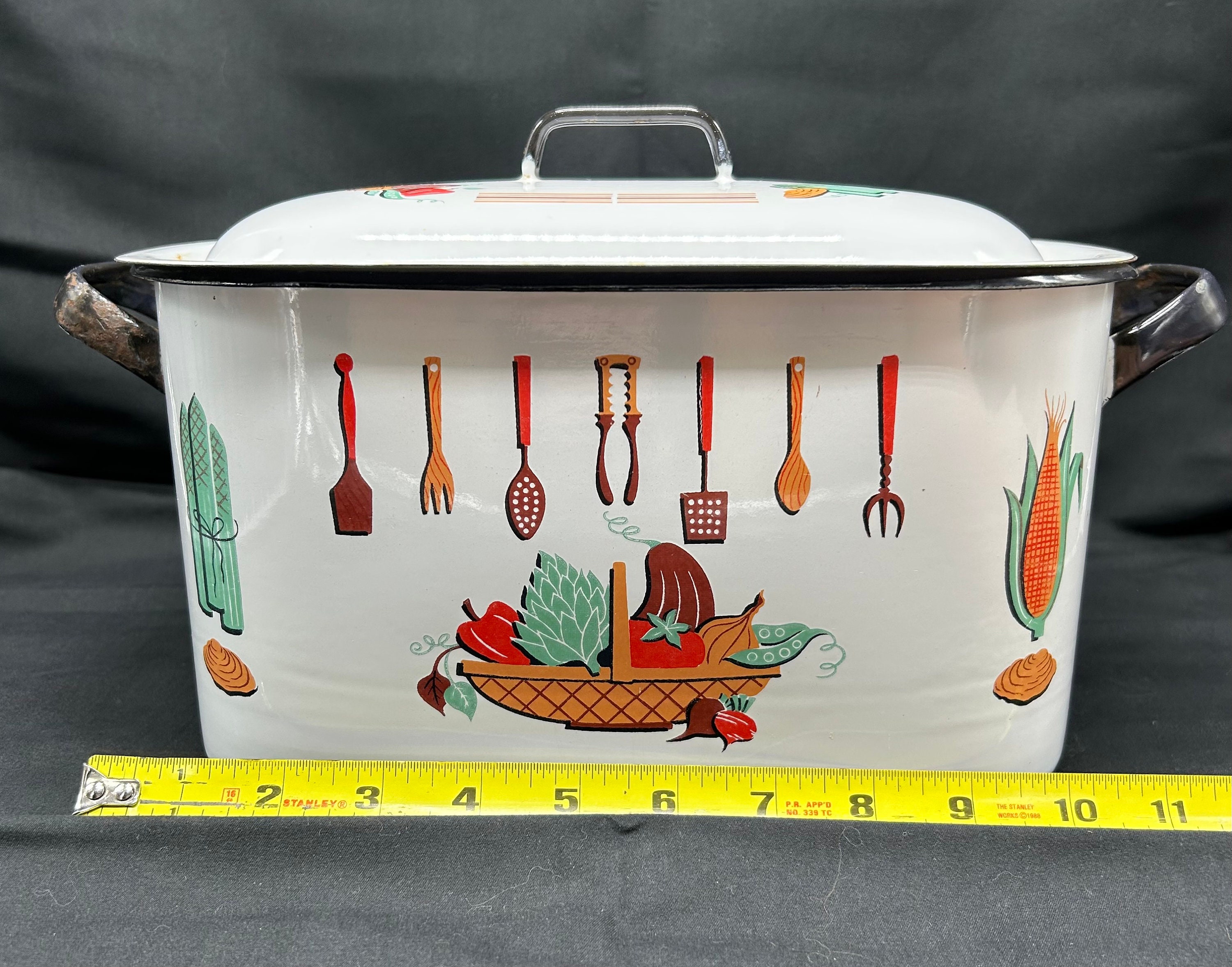Vintage Enamelware Roasting Pan With Lid and Rack in Vegetable Pattern ...