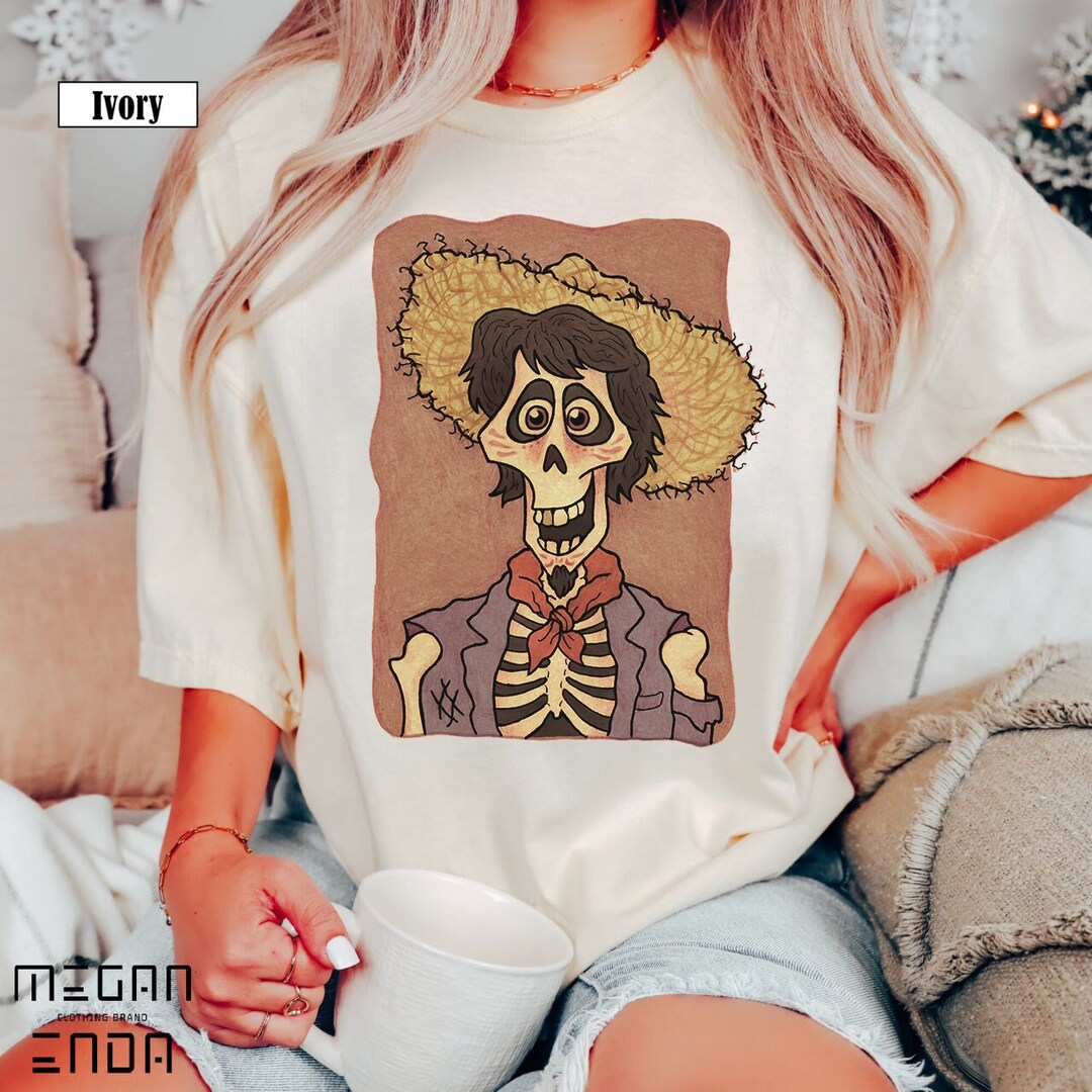 Retro Disney Pixar Coco Héctor Comfort Colors® Shirt Un Poco - Etsy