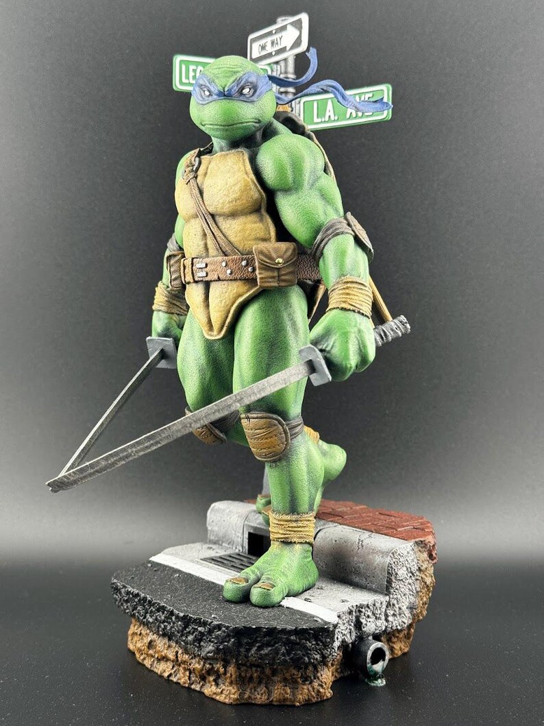 TMNT Leonardo Custom Statue - Etsy