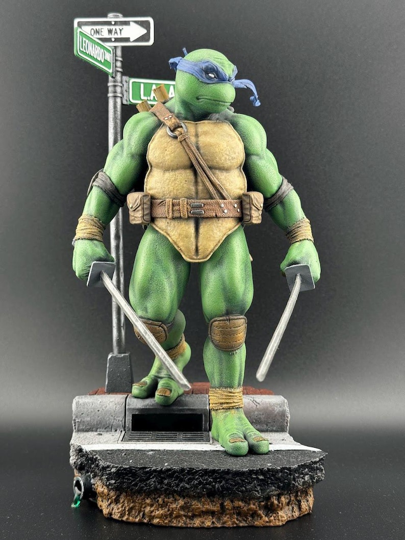 TMNT Leonardo Custom Statue - Etsy