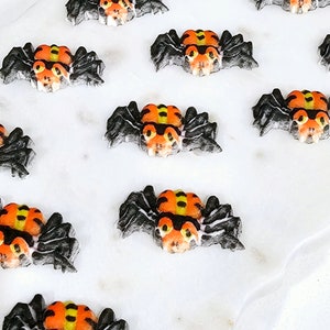 FIFTEEN Edible Spider Sugar Decorations, Halloween Cupcake Toppers ...
