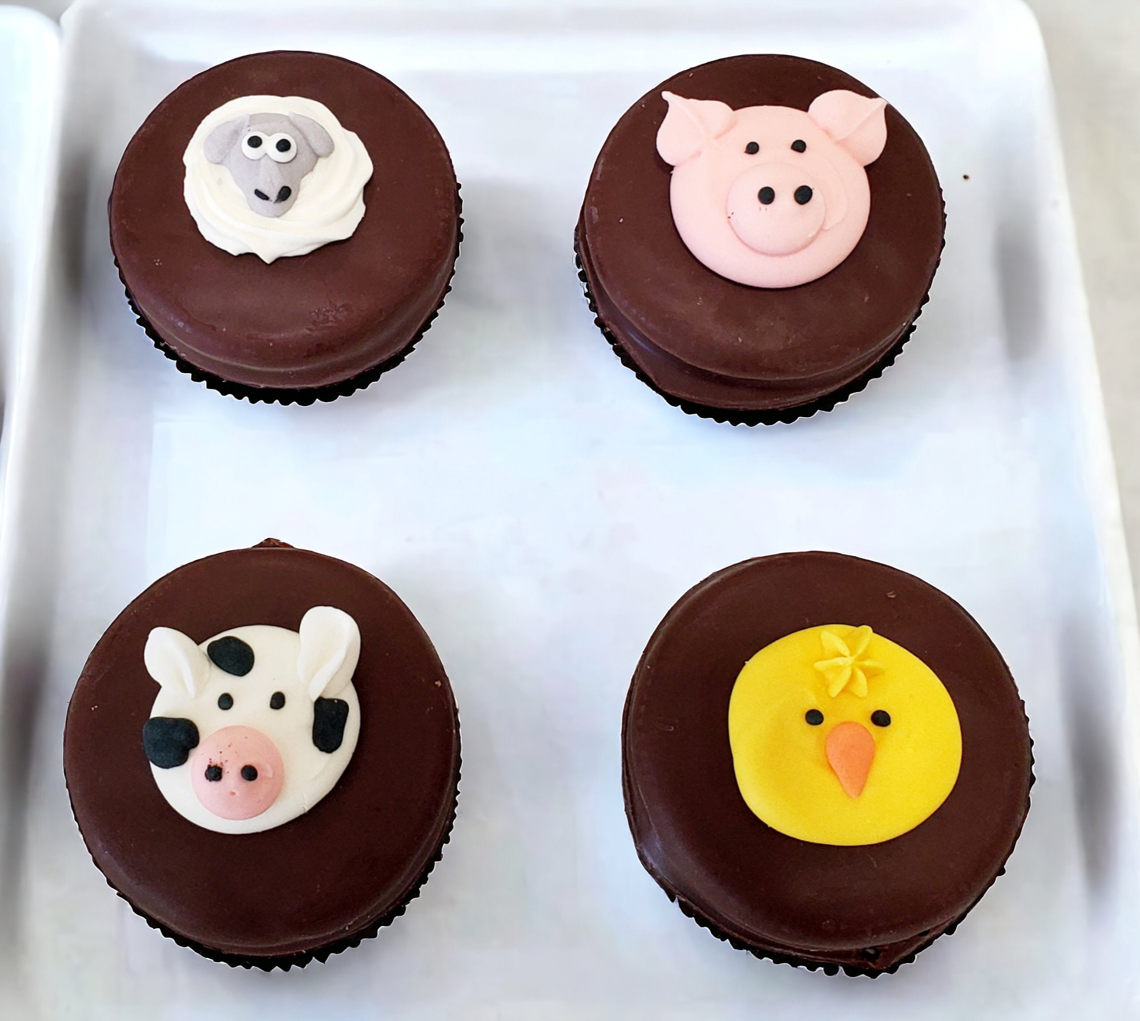 FARM ANIMALS ASSORTMENT Edible Royal Icing Decorations, Cows, Pigs ...