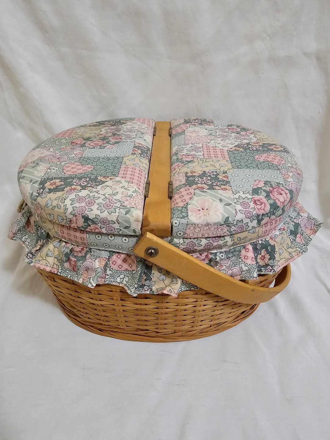Vintage Basket With Handle Cottagecore Decor Bedroom Grandmacore Decor ...