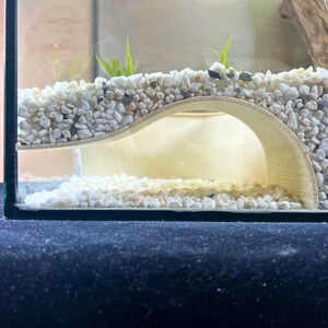 Nature-inspired Mumba Cave: Corner Hide for Terrarium & Aquarium Pets ...