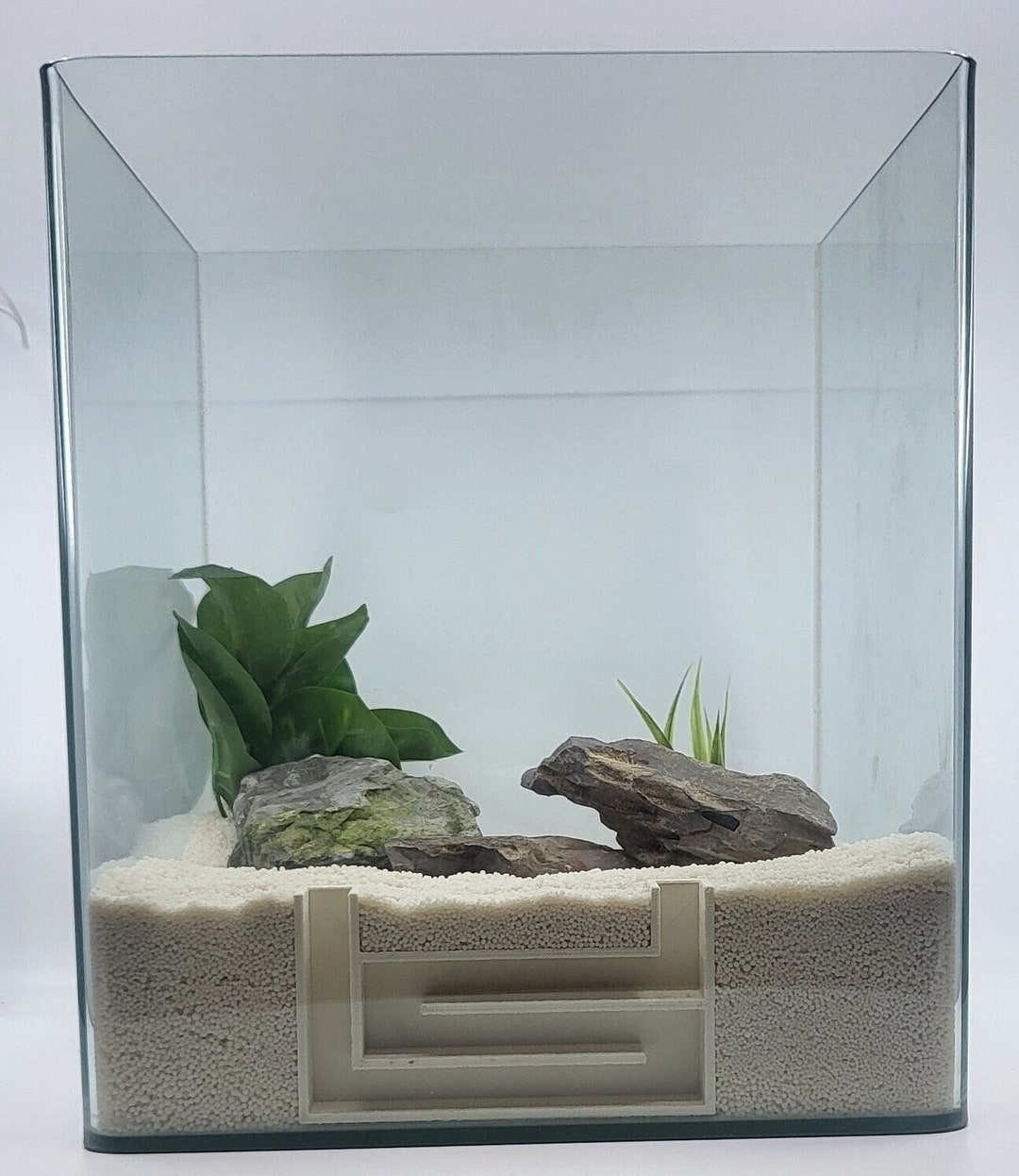 Enchanting Mystic Maze Aquarium Hideout: Interactive Hiding Cave for ...