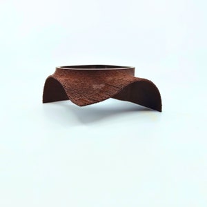 Nature-inspired Mumba Cave: Corner Hide for Terrarium & Aquarium Pets ...