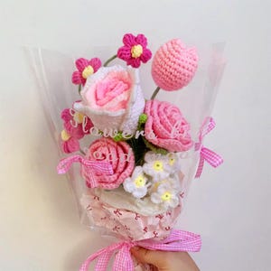 Handcrafted Knitted Pink Rose Bouquet, Perfect Gift, Home Decor - Etsy